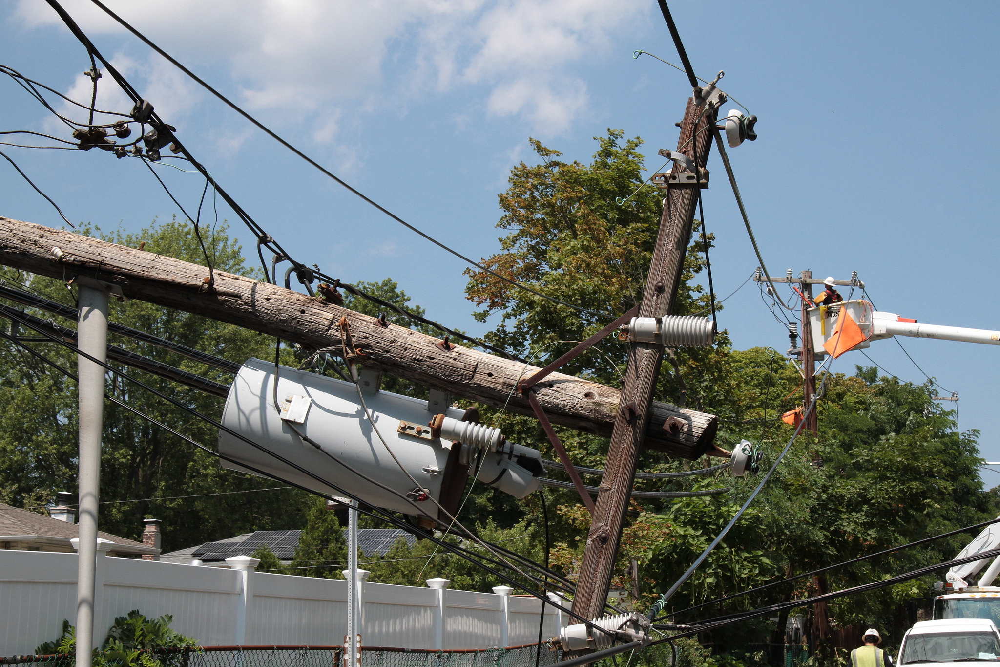 Report and Check Power Outages - PSEG Long Island