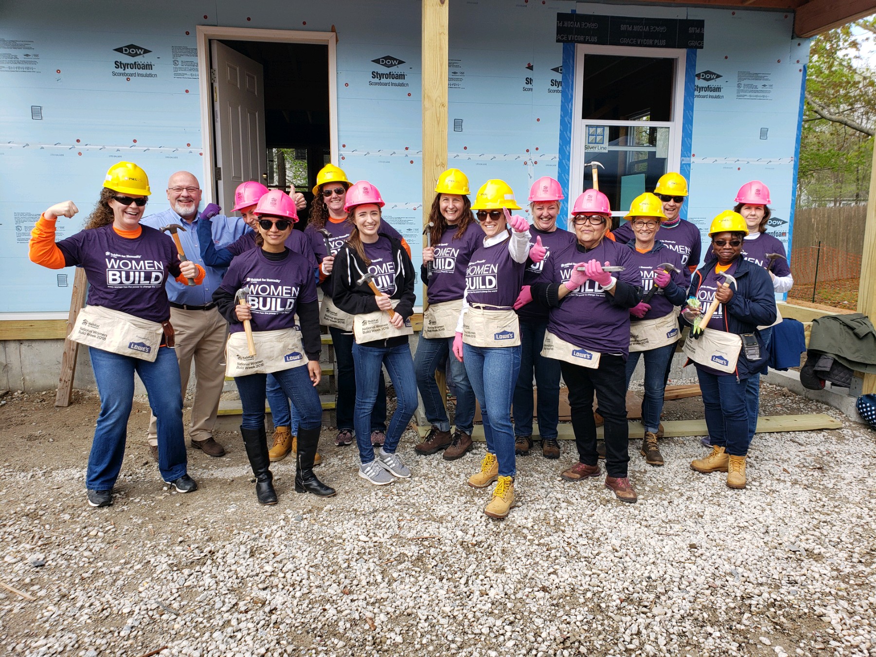 PSEG Long Island Women to Build Home for Family in Need